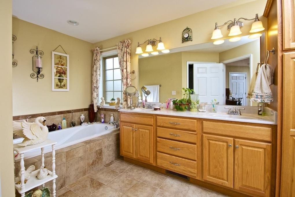 Budget Bathroom Refresh – Cathy At Home on the River